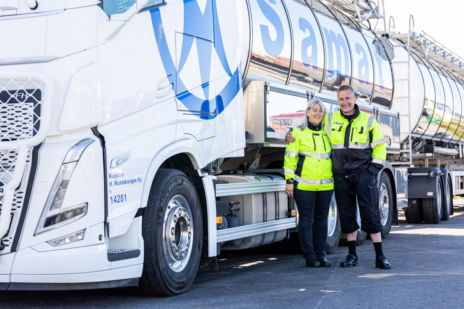 Samat Nordic Oy - Luotettava ja turvallinen kumppanisi kemikaalilogistiikassa - Samat